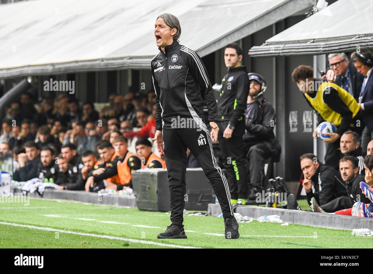 Head Coach Filippo Inzaghi (Pisa) during Spezia Calcio vs AC Pisa ...