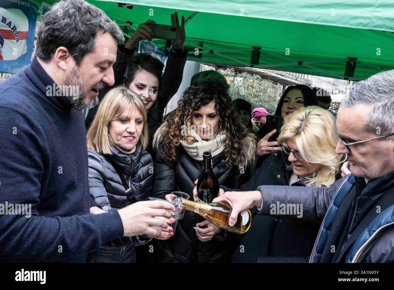 Milano, Ita. 09th Mar, 2025. Salvini brinda per il suo compleanno con i cittadini a Piazza ...