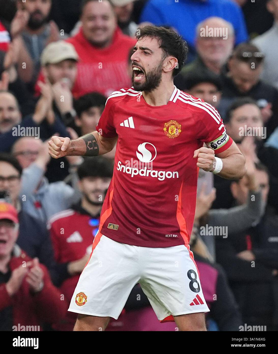 Manchester United's Bruno Fernandes celebrates scoring their side's ...