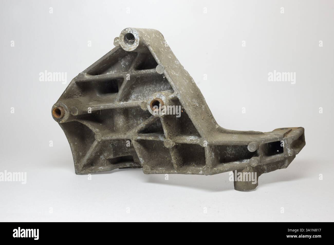 car mount bracket for alternator, air conditioning (A/C) and drive belt ...
