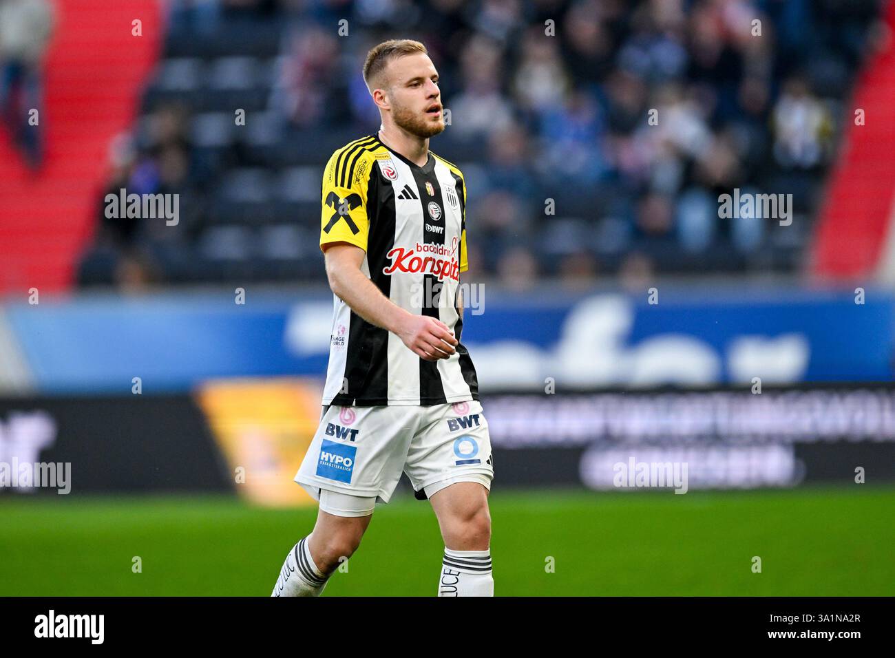 LINZ, AUSTRIA -MARCH 9: Hrove Smolic of Lask during the Admiral ...