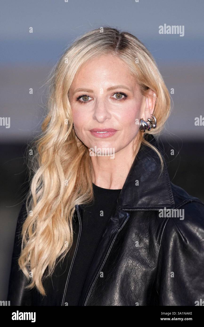 Sarah Michelle Gellar upon arrival at the Balenciaga Fall/Winter 2025 ...