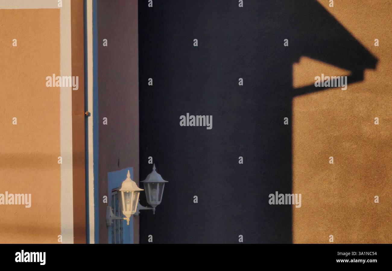 Corner gutter hi-res stock photography and images - Alamy