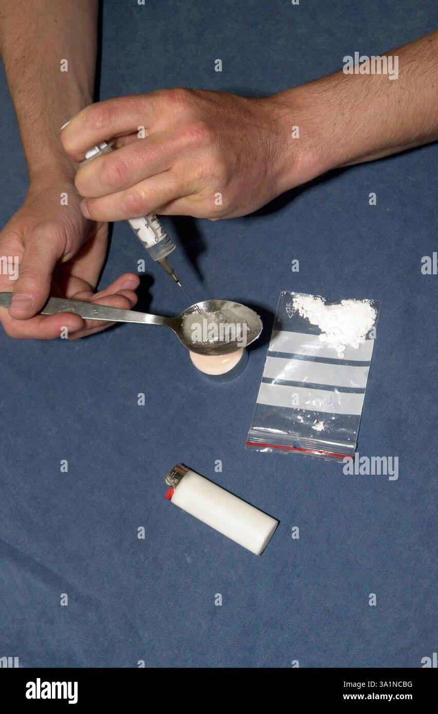 Heroin or diacetylmorphin addiction and drug use, a recreational drug ...