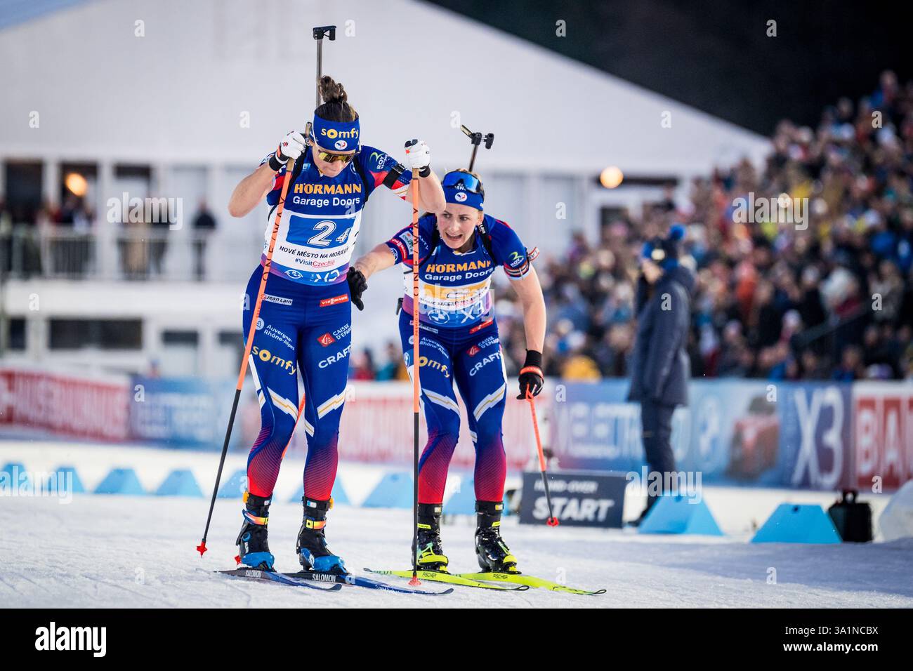 L-R Julia Simon and Justine Braisaz-Bouchet from France compete in ...