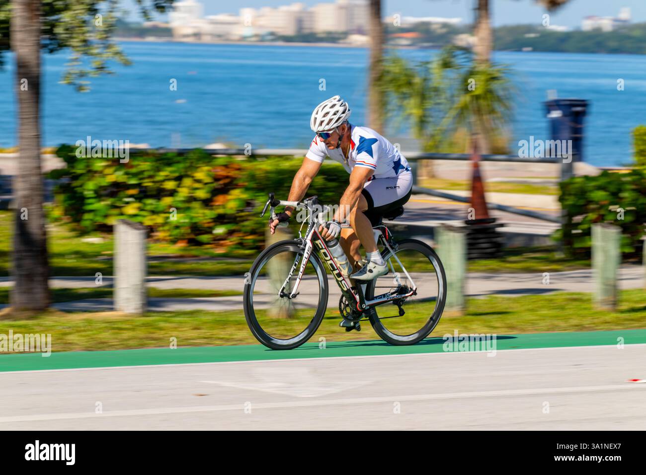Key Biscayne Miami, FL, USA - March 8, 2025: Bike race Miami Key ...