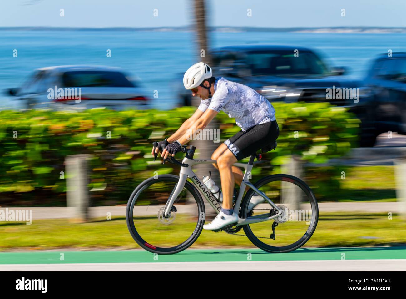 Key Biscayne Miami, FL, USA - March 8, 2025: Slow shutter blur Athletic ...