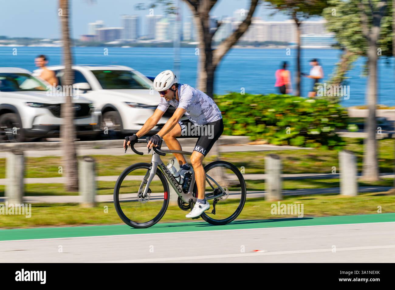 Key Biscayne Miami, FL, USA - March 8, 2025: Slow shutter blur Athletic ...