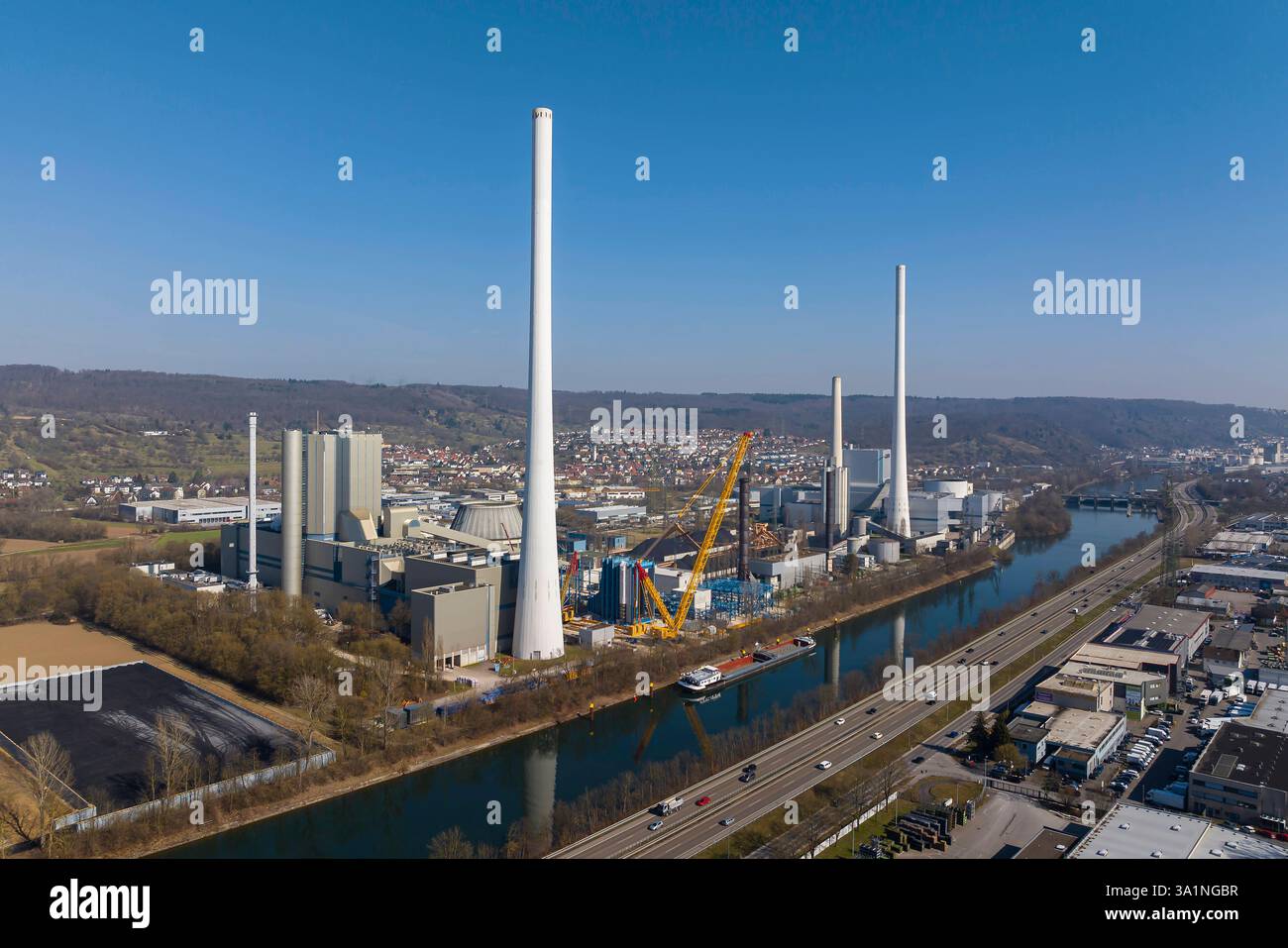 Kraftwerk Altbach/Deizisau, betrieben von der EnBW. Eines der größten ...