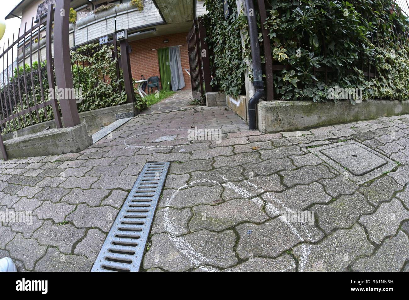 Bergamo, Italia. 09th Mar, 2025. Uomo di 58 anni trovato morto in casa ...