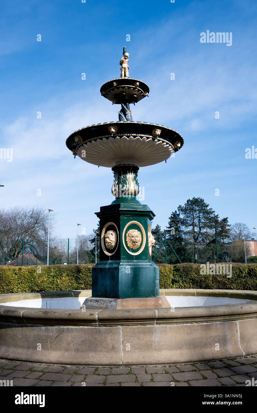 The fountain in Cripplegate Park, Worcester, Worcestershire, England ...
