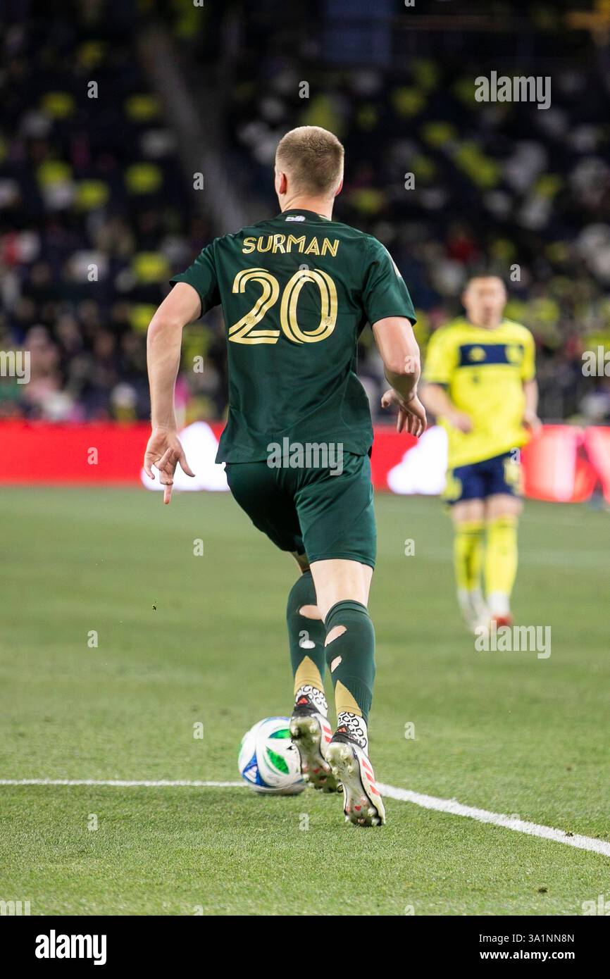 Portland Timbers defender Finn Surman (20) controls the ball during the ...