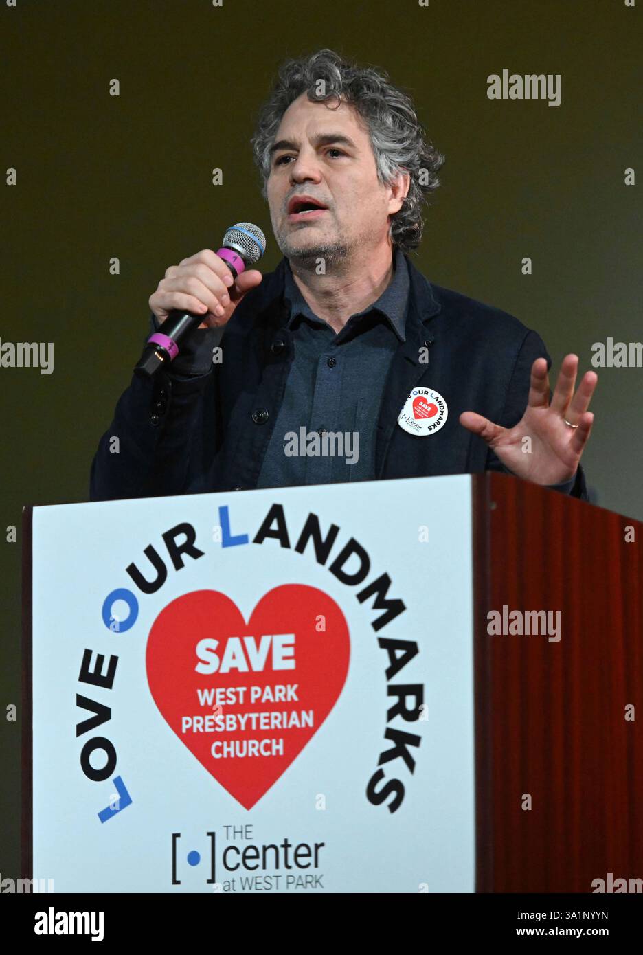 Photo by: zz/NDZ/STAR MAX/IPx 2025 3/8/25 Mark Ruffalo is seen on March ...