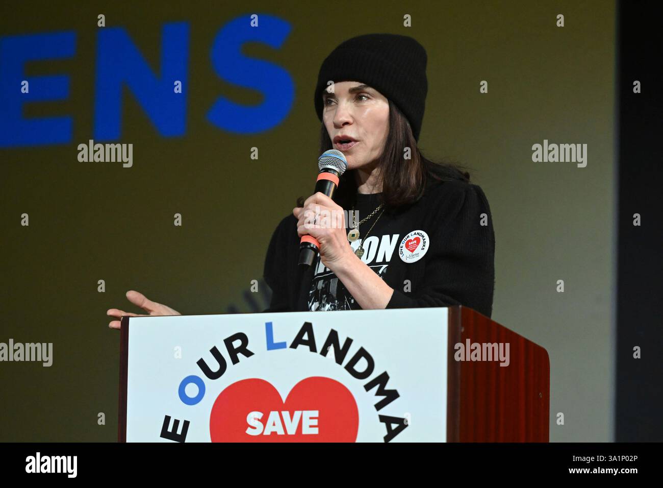Photo by: zz/NDZ/STAR MAX/IPx 2025 3/8/25 Julianna Margulies is seen on ...