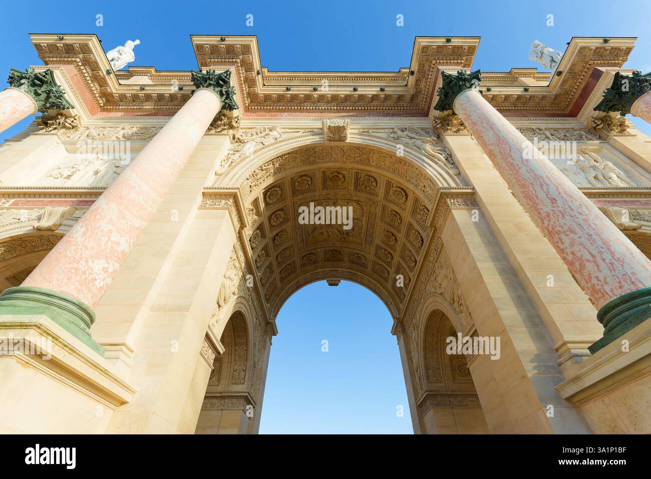 The Triumphal Arch of Carroussel was built between 1806 and 1808 to ...