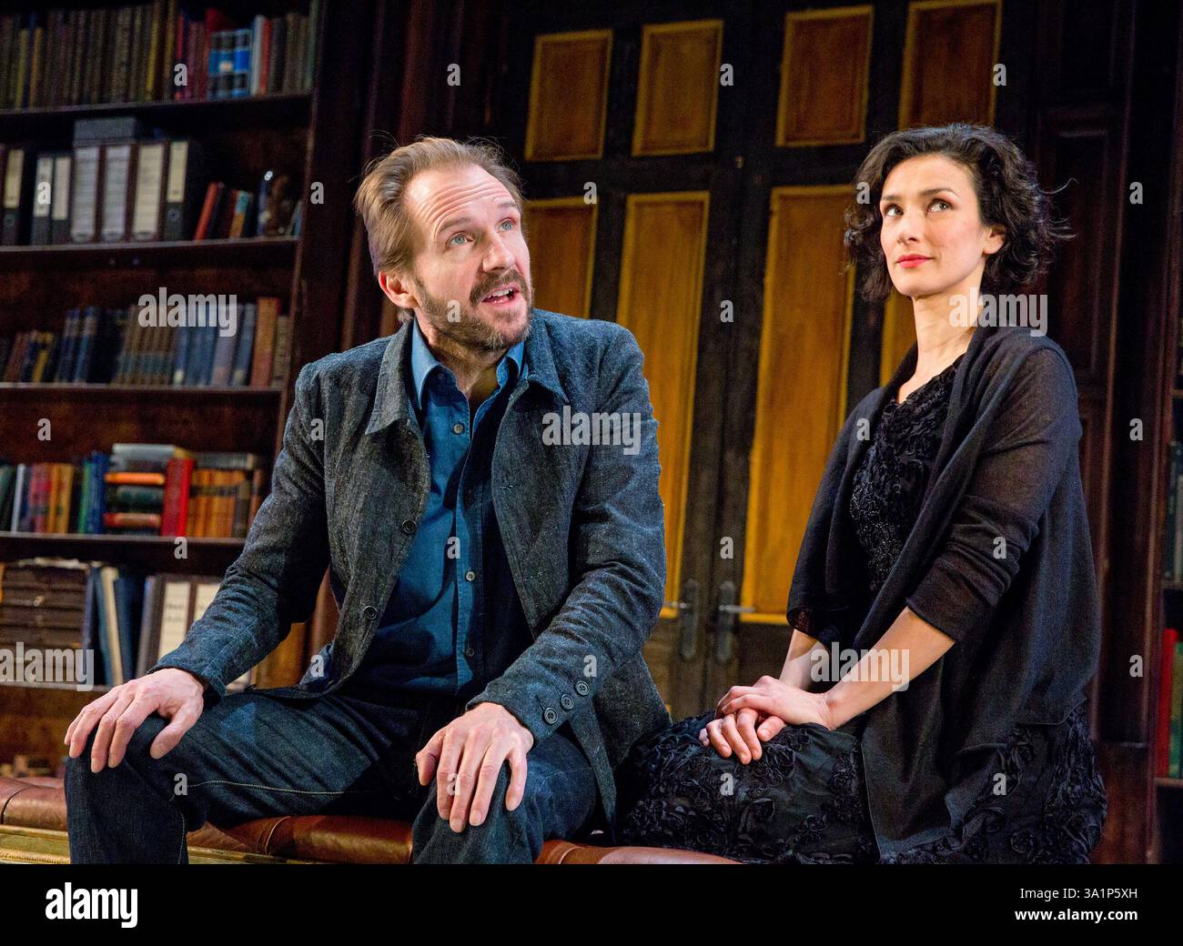 Ralph Fiennes (Jack Tanner), Indira Varma (Ann Whitefield) in MAN AND ...