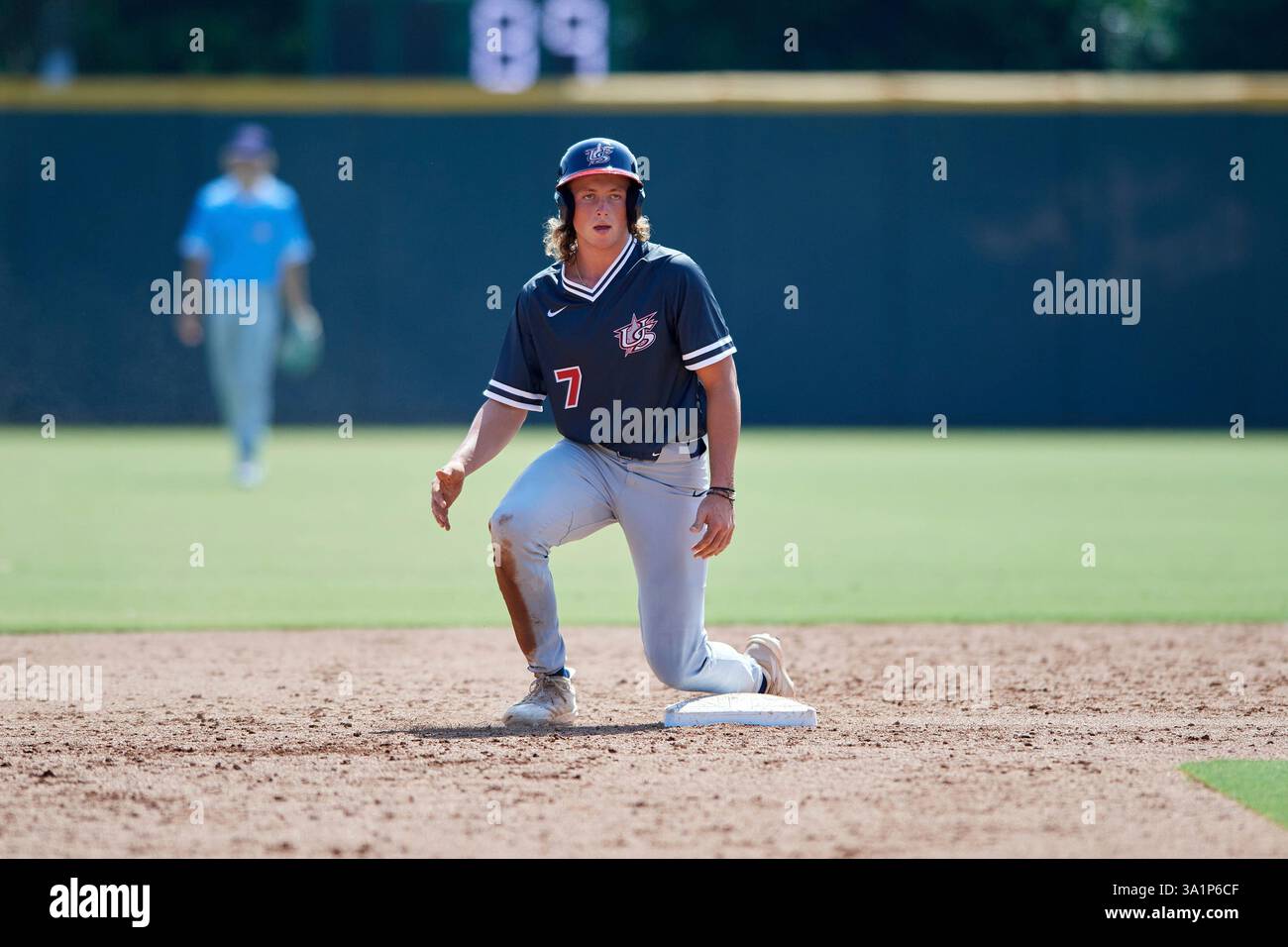 Ethan Holliday (7) (Stillwater, OK) arrives at second base during the ...