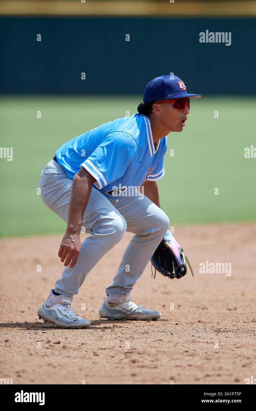 Mason Pike (6) (Puyallup, WA) in a defensive stance during the USA ...