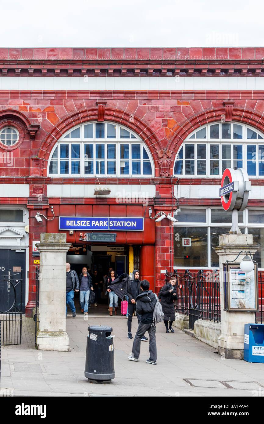 Entrance to Belsize Park tube station on the Northern Line in ...