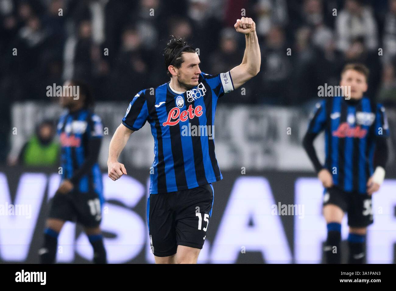 Turin, Italy. 9 March 2025. Marten de Roon of Atalanta BC celebrates ...