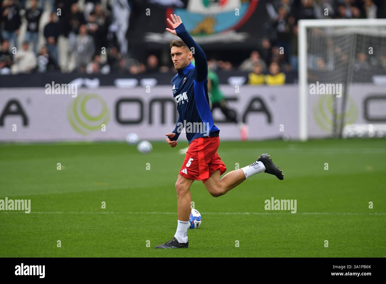 La Spezia, Italy. 09th Mar, 2025. Simone Canestrelli (Pisa) greets fans ...