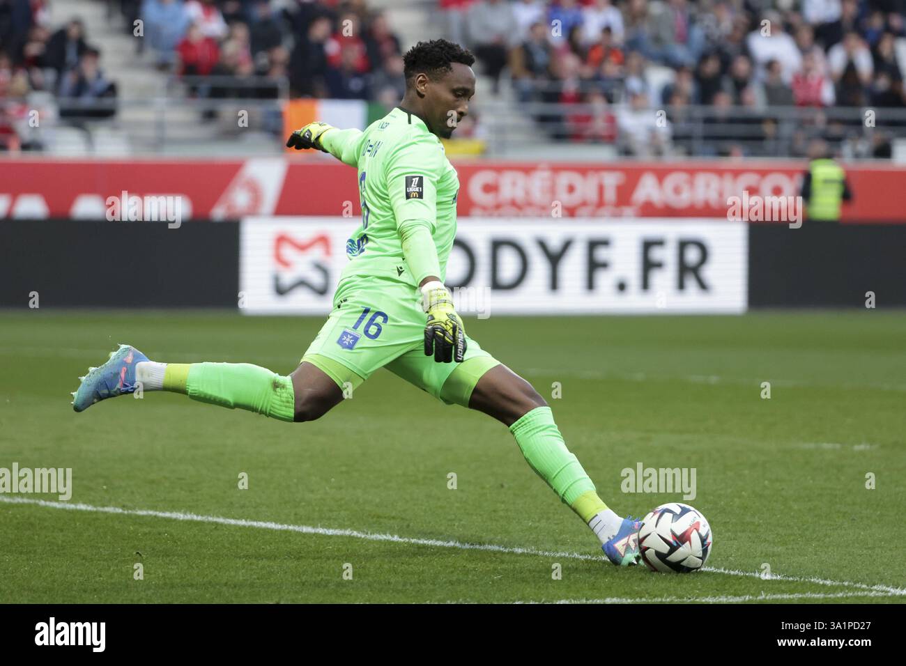 Auxerre goalkeeper Donovan Leon during the French championship Ligue 1 ...