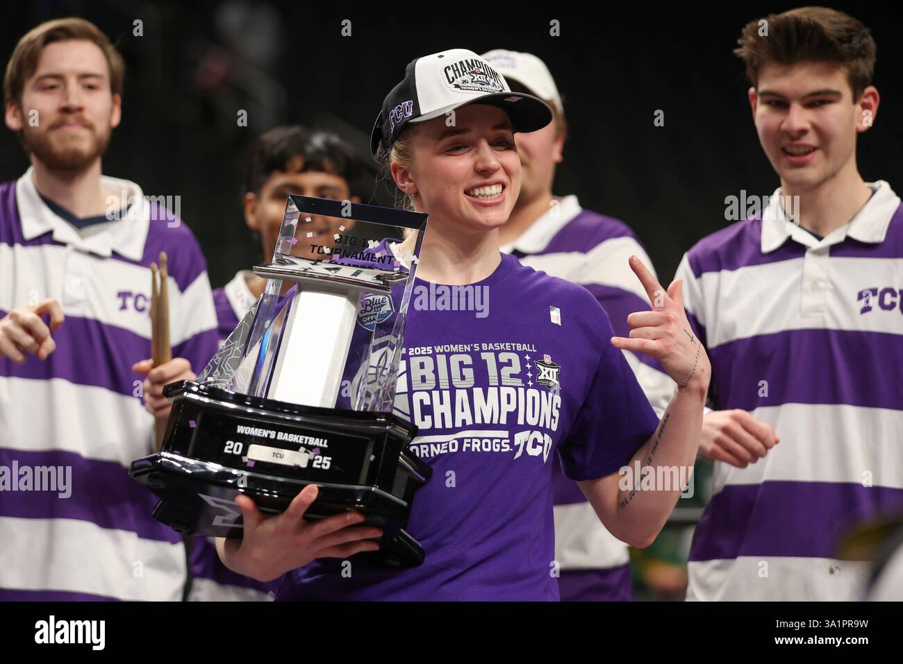 KANSAS CITY, MO - MARCH 09: TCU Horned Frogs guard Hailey Van Lith (10 ...