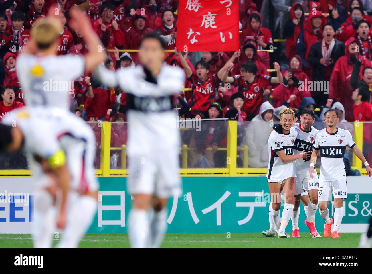 (L-R) Yuma Suzuki, Leo Ceara, Ryuta Koike (Antlers), MARCH 8, 2025 - Football / Soccer : 2025 J1 ...