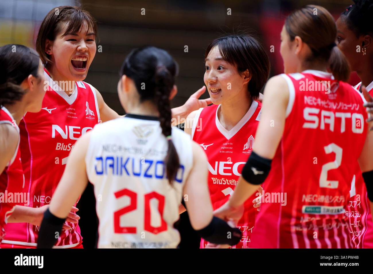 Ota-City General Gymnasium, Tokyo, Japan. 9th Mar, 2025. NECNEC Red Rockets Kawasaki team group ...