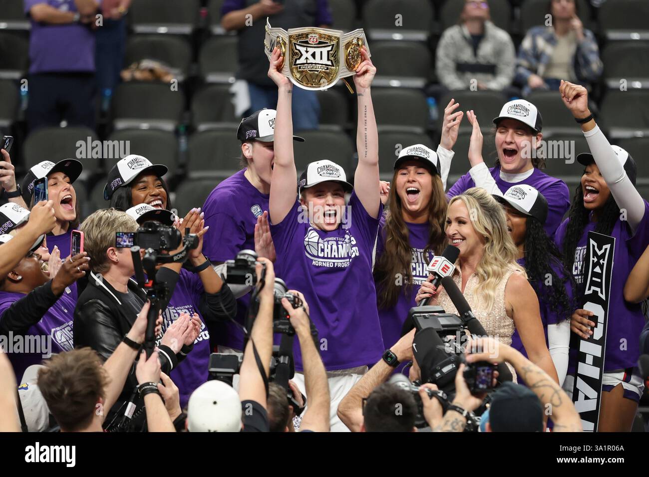 KANSAS CITY, MO - MARCH 09: TCU Horned Frogs guard Hailey Van Lith (10 ...