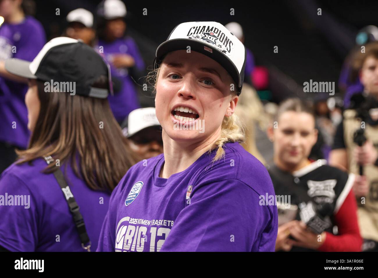 KANSAS CITY, MO - MARCH 09: TCU Horned Frogs guard Hailey Van Lith (10 ...