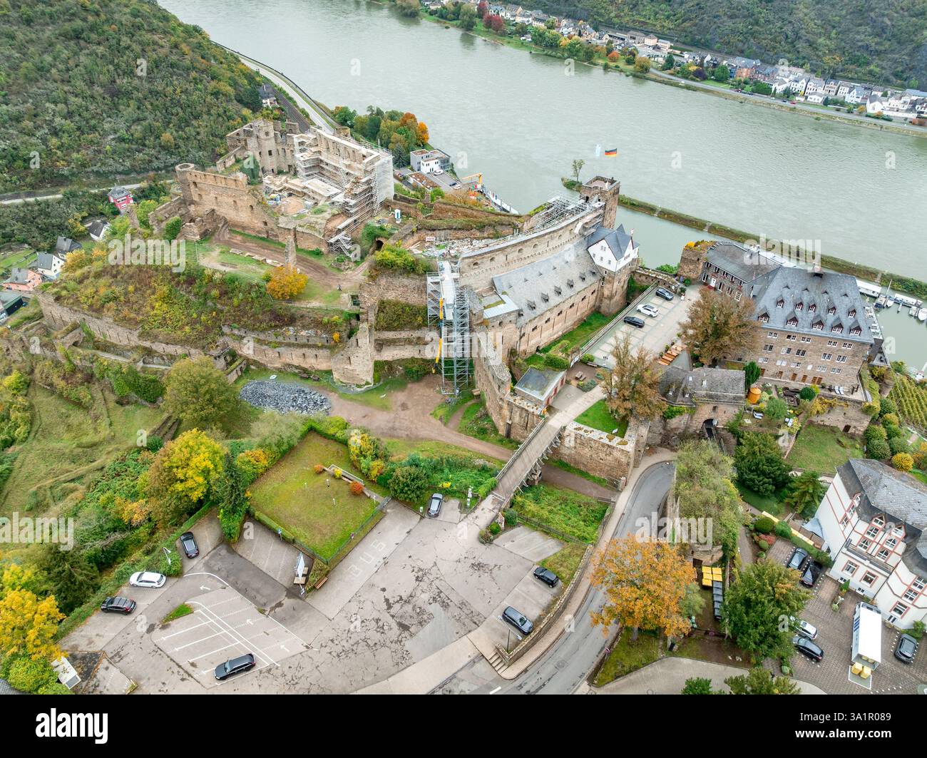 Rheinfels Castle: Majestic ruins overlooking the Rhine, a medieval ...