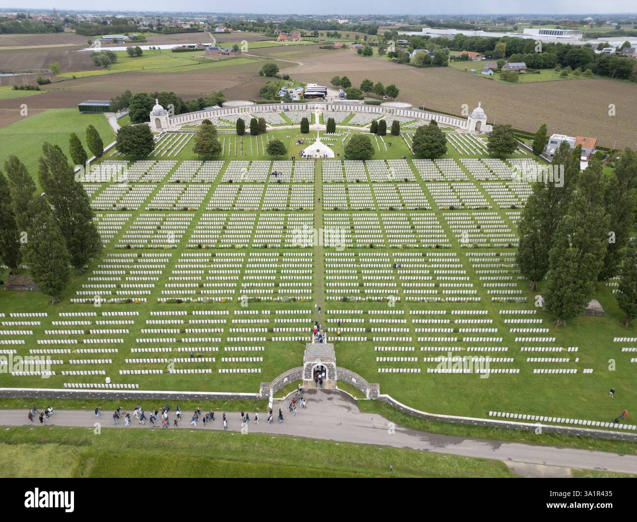 WWI Tyne Cot Cemetery, Zonnebeke, Belgium Stock Photo - Alamy