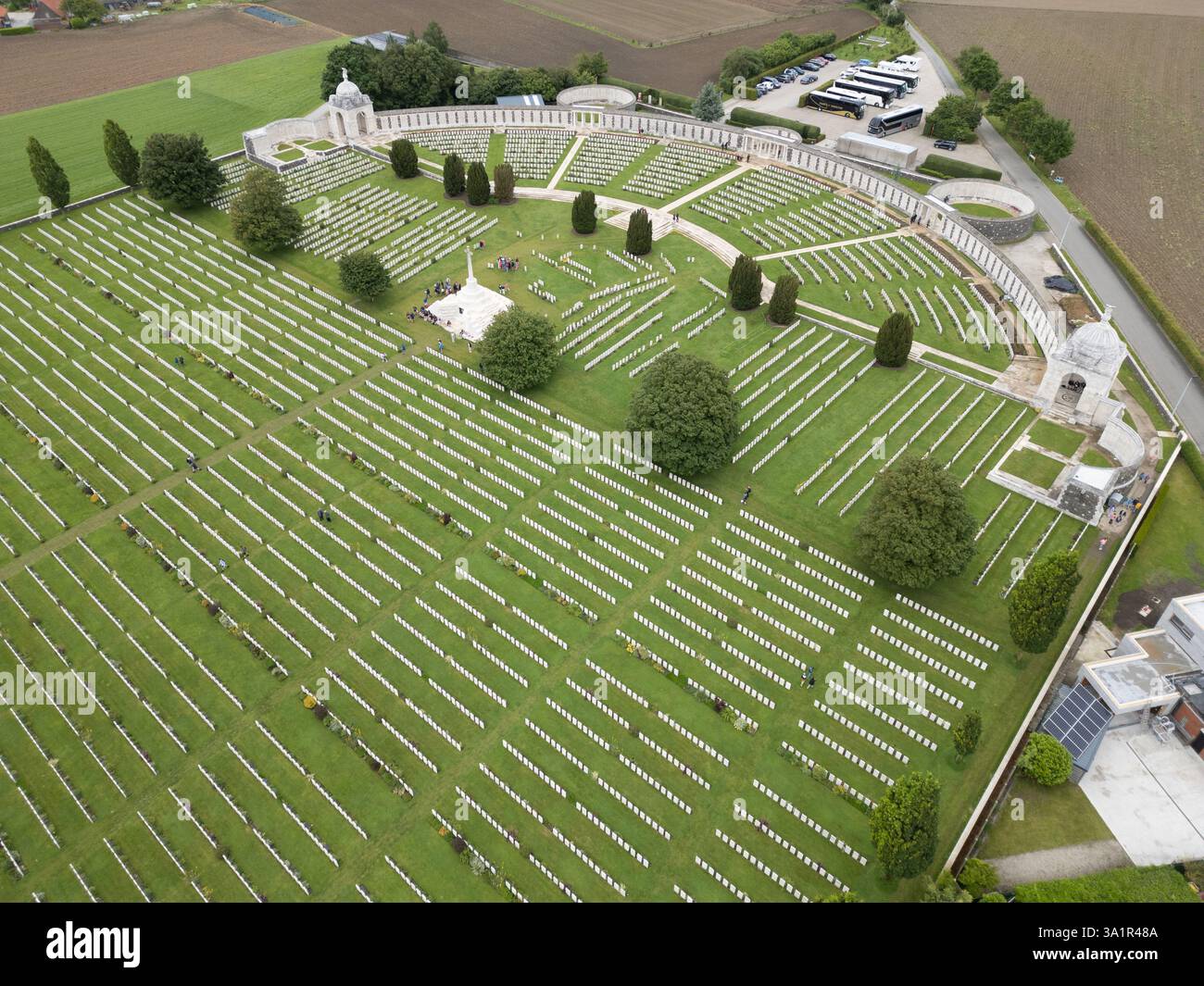 WWI Tyne Cot Cemetery, Zonnebeke, Belgium Stock Photo - Alamy