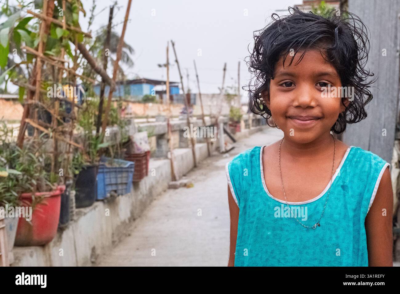 Child girl portrait bangladesh hi-res stock photography and images - Alamy