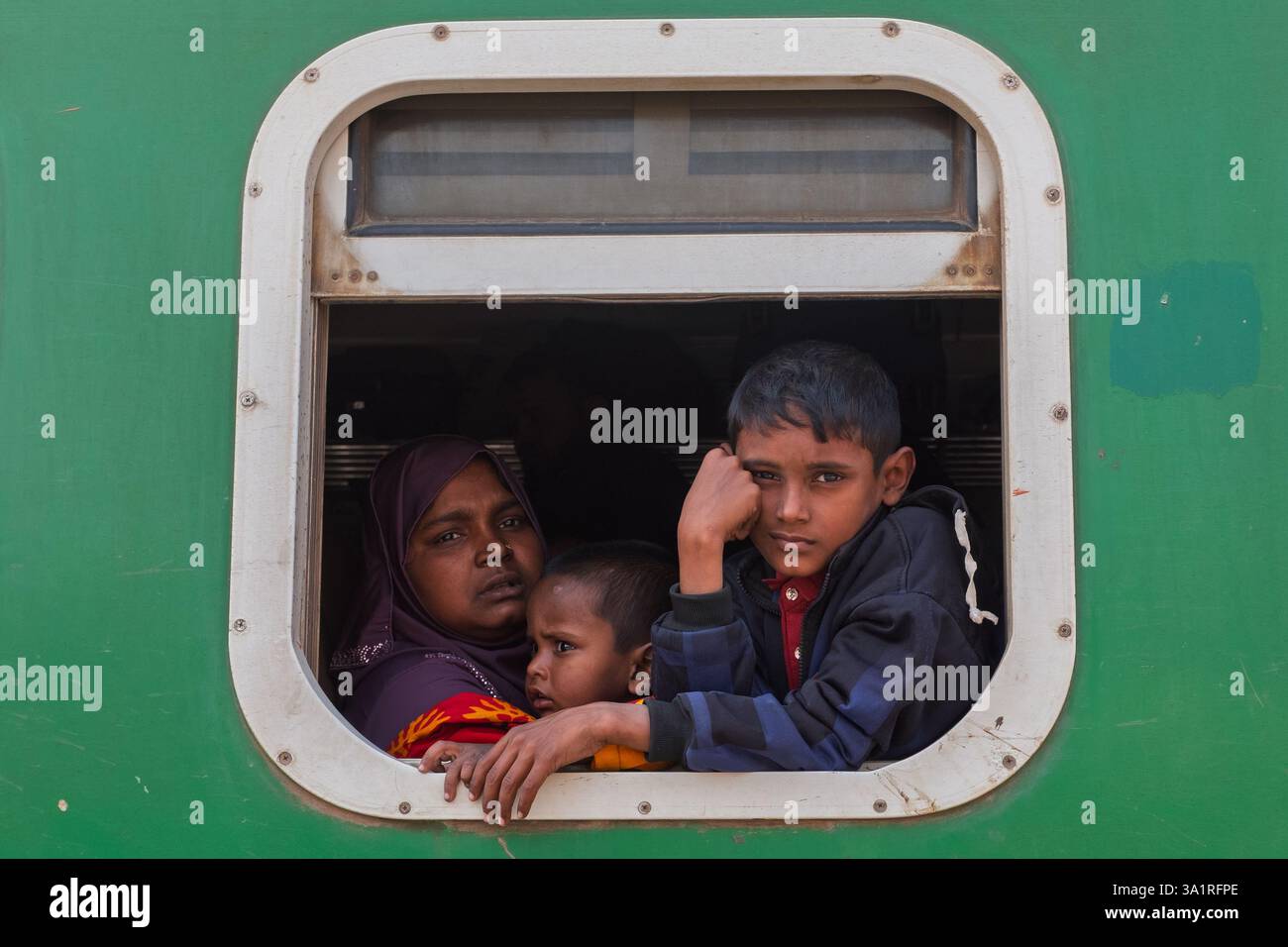 Bangladeshi Tongi station, suburbs of Dhaka , Bangladesh Stock Photo ...