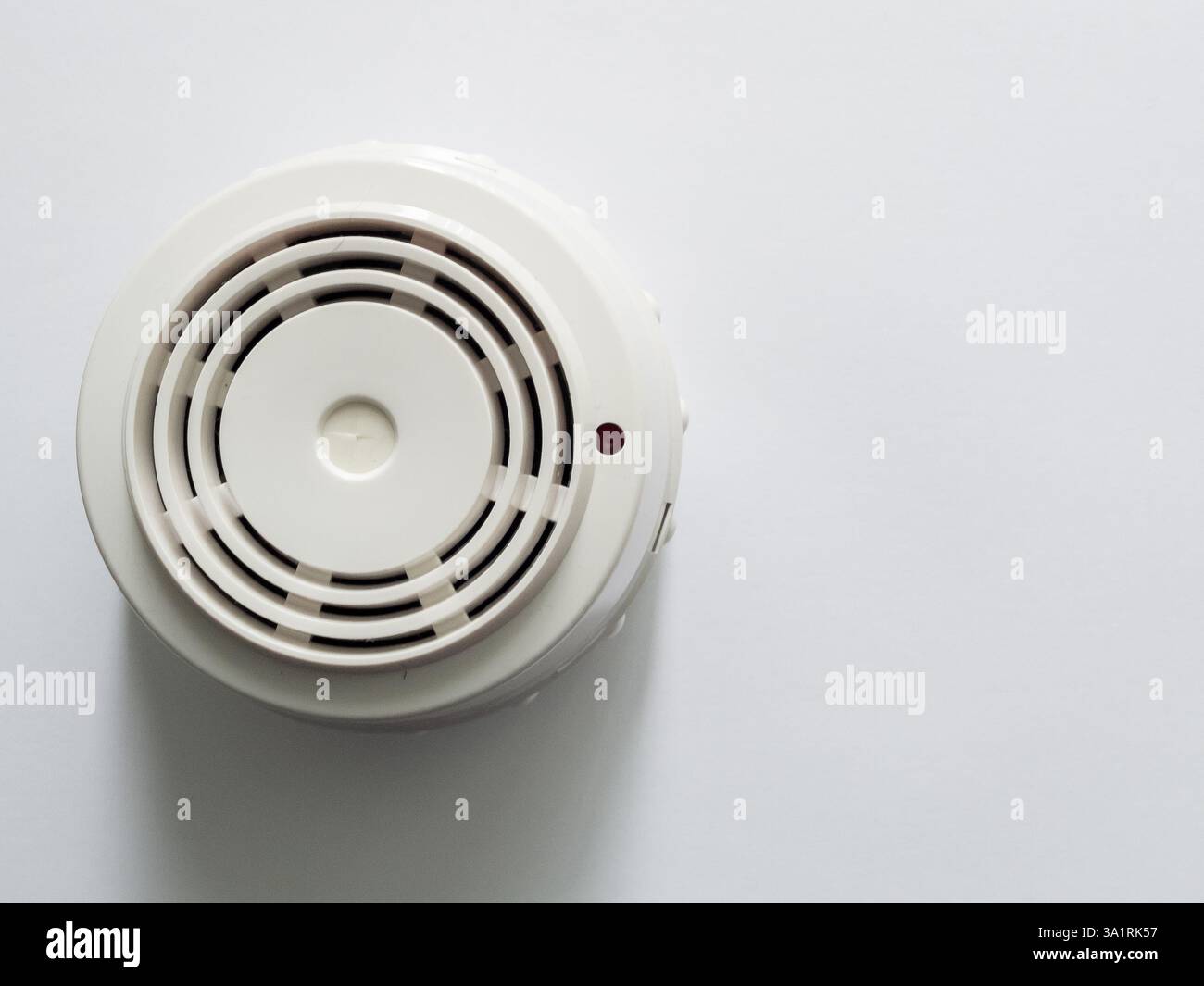 Close-up of a fire smoke detector. Fire safety concept Stock Photo - Alamy