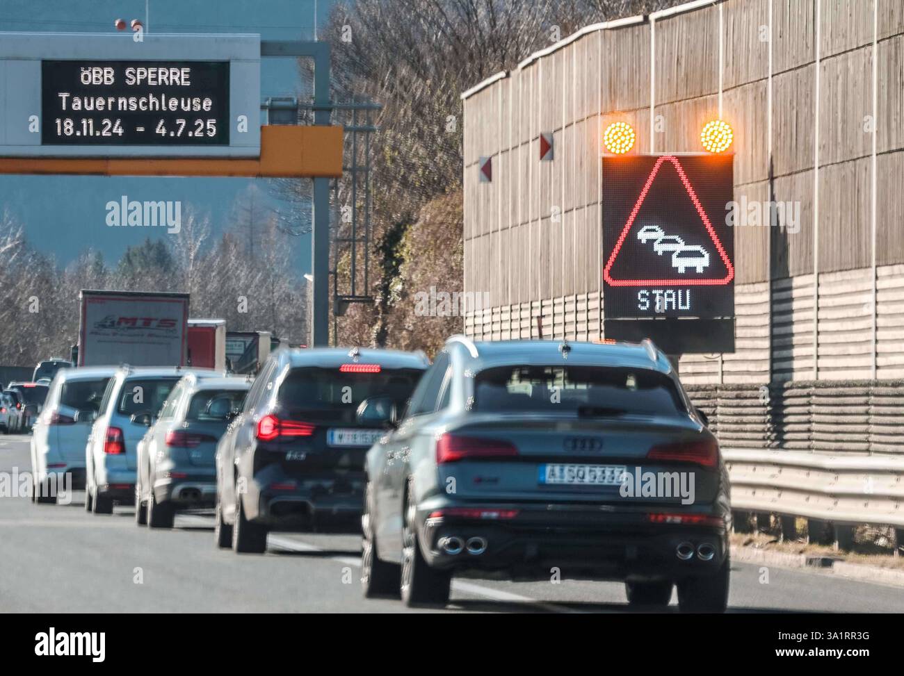 10.03.2025, A10, AUT, Unterwegs in SALZBURG, THEMENBILD, Verschiedene ...