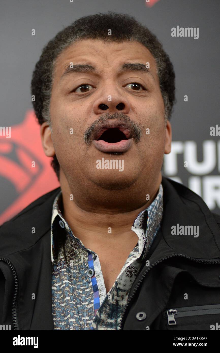 Neil degrasse tyson march hi-res stock photography and images - Alamy