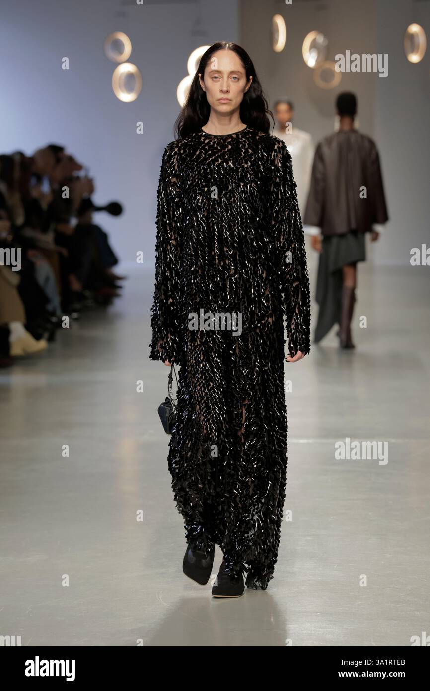 A model walks on the runway during the Niccolo Pasqualetti Ready to ...
