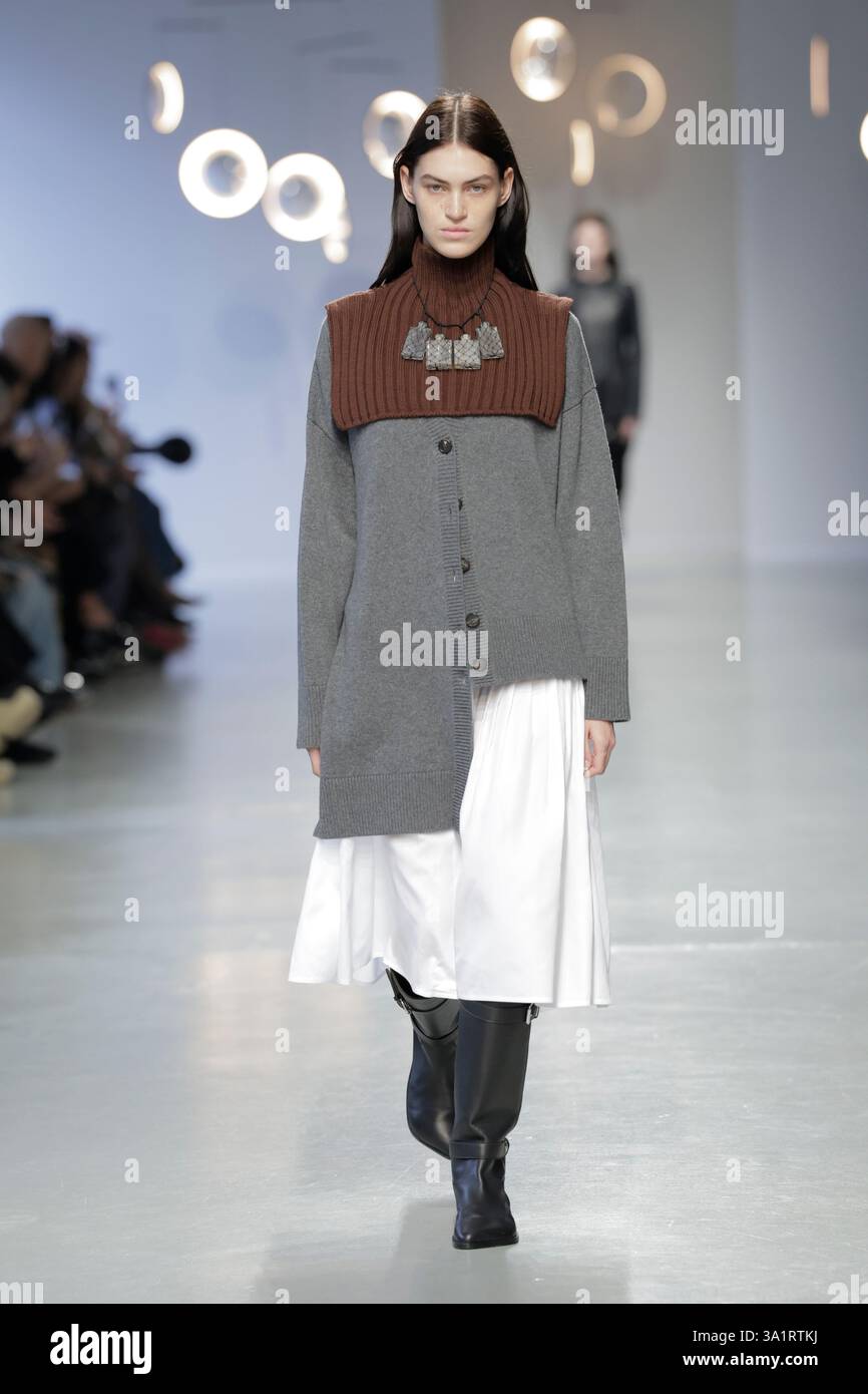 A model walks on the runway during the Niccolo Pasqualetti Ready to ...