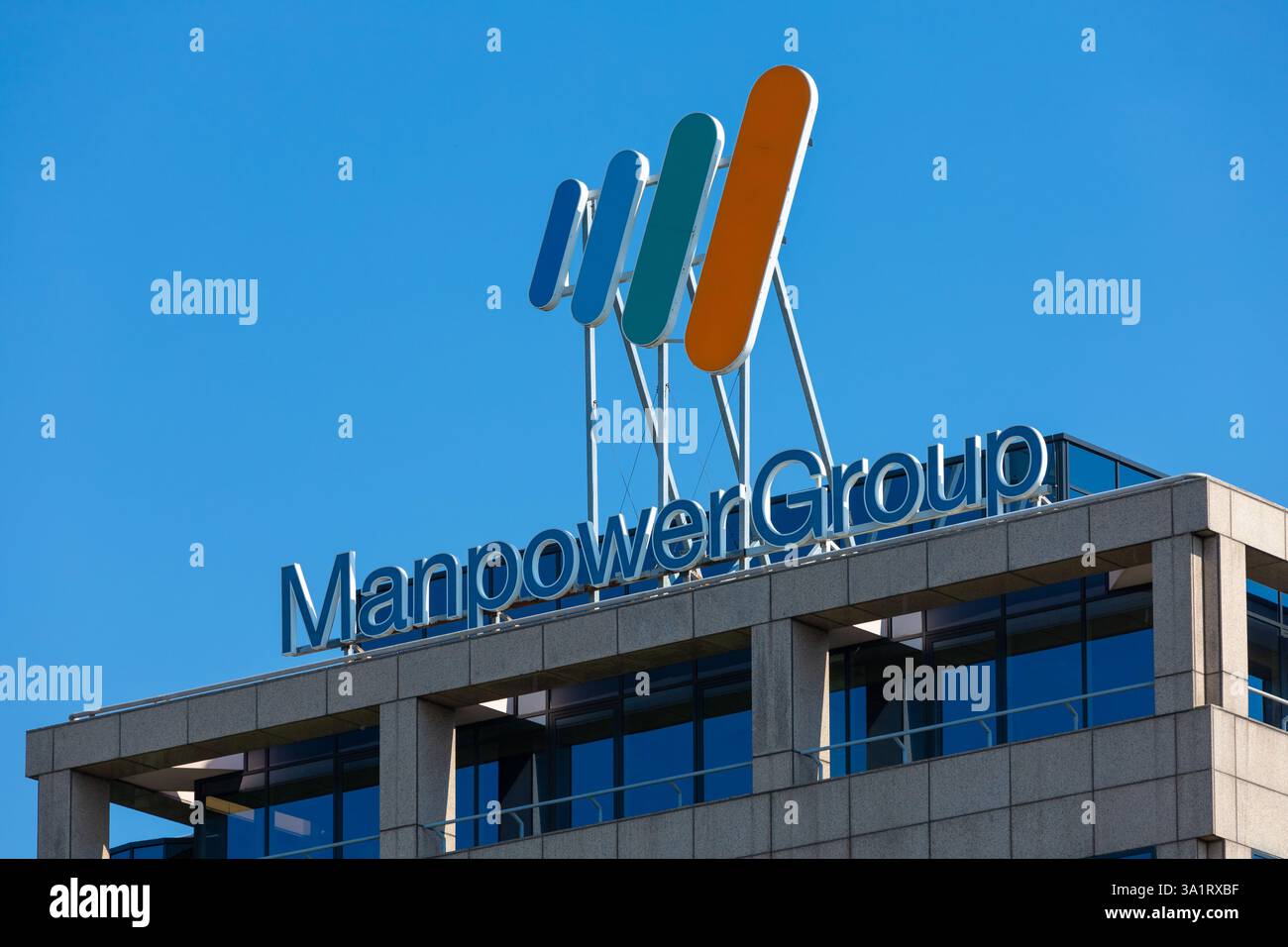 Manpowergroup office roof sign logo. Dutch headquarters of ...