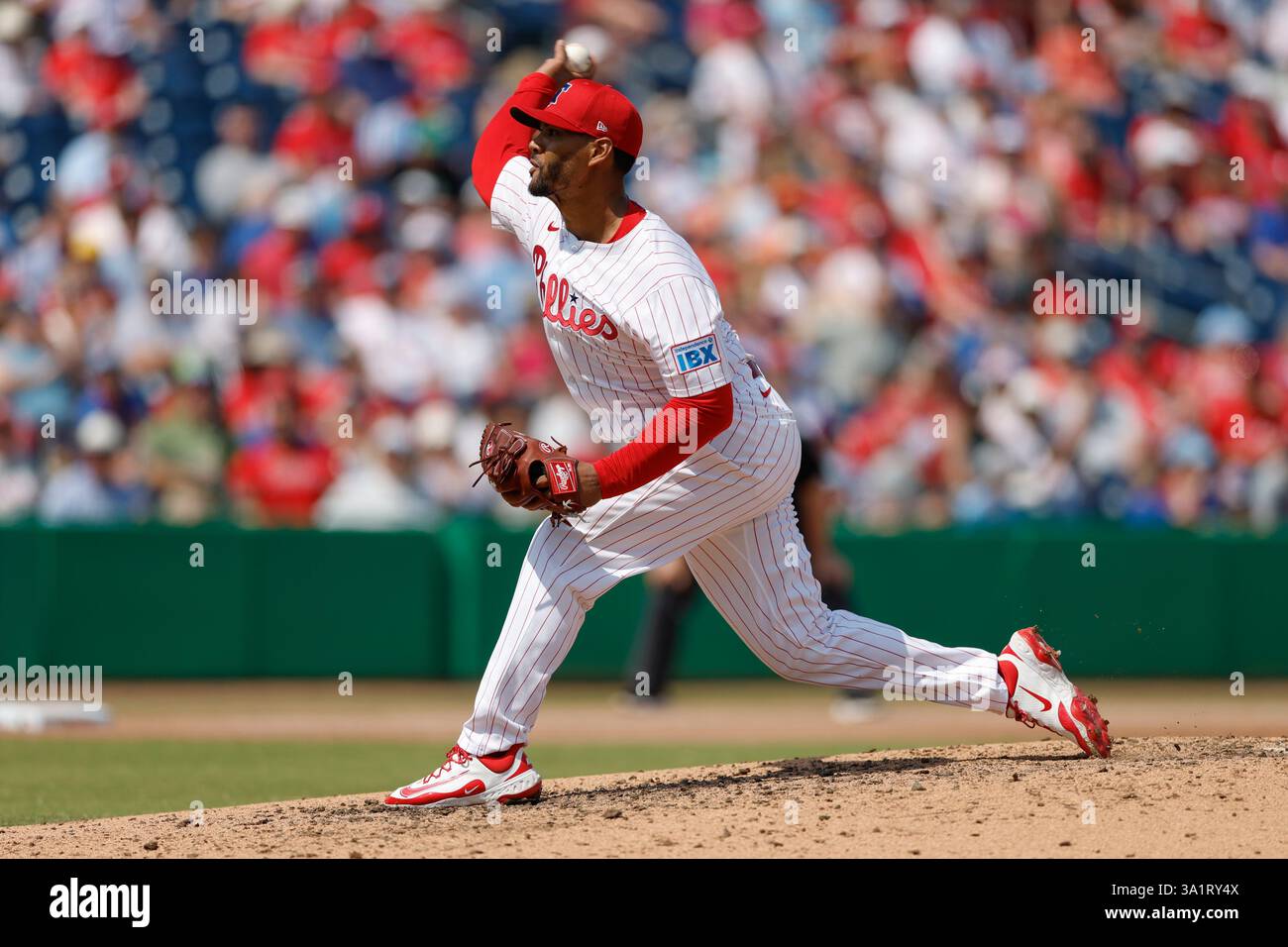 Clearwater, FL: Philadelphia Phillies pitcher Joe Ross (41) delivers a ...