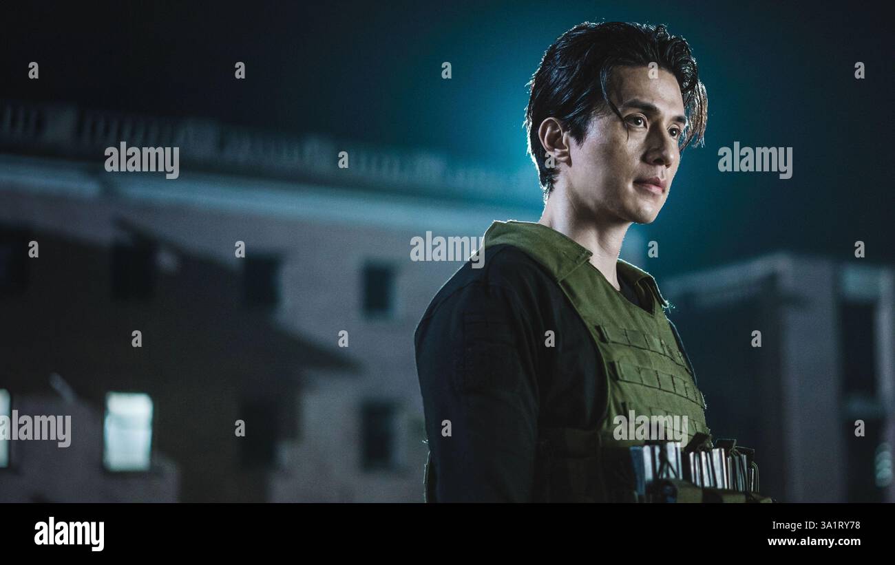 LEE DONG-WOOK in SARINJAUI SYOPINGMOL (2024), directed by KWON LEE and ...