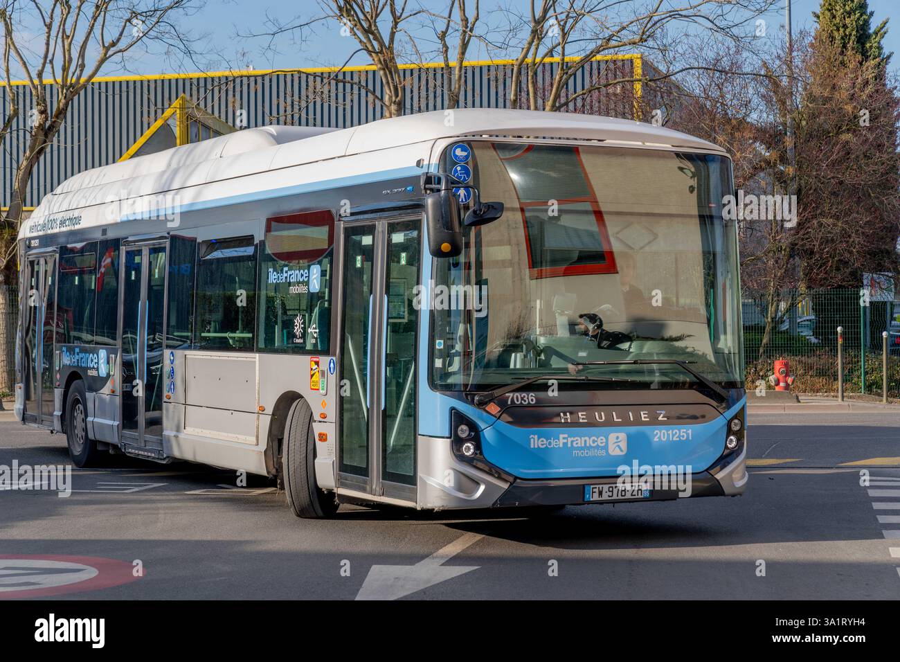 Argenteuil, France. 07th Mar, 2025. Bus arriving at Keolis Boucles de Seine headquarters in ...