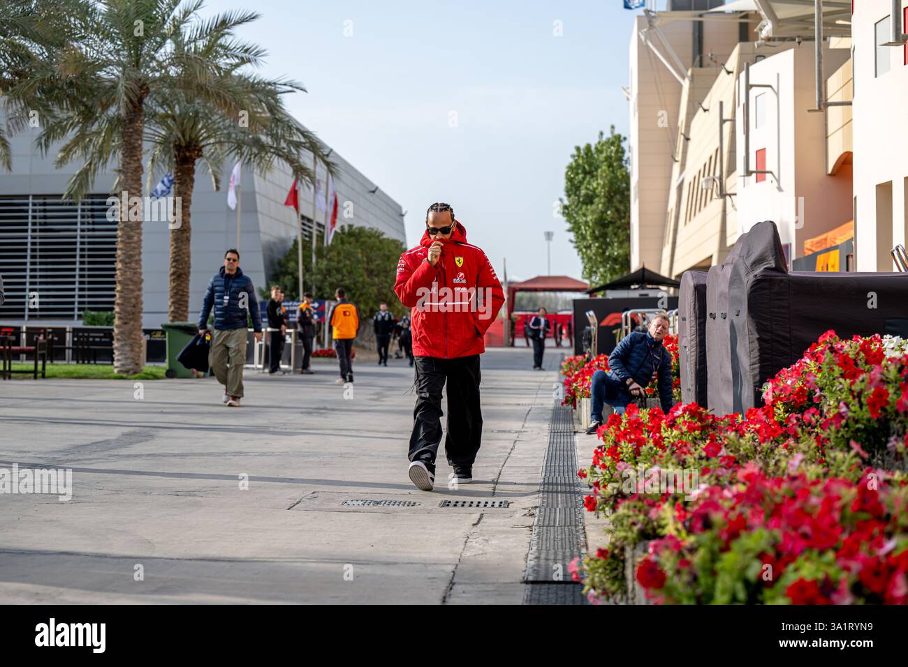 BAHRAIN INTERNATIONAL CIRCUIT, BAHRAIN - FEBRUARY 26: Lewis Hamilton ...