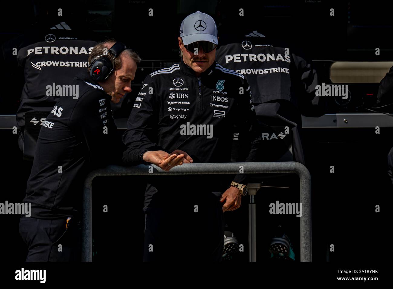 BAHRAIN INTERNATIONAL CIRCUIT, BAHRAIN - FEBRUARY 26: Valtteri Bottas ...