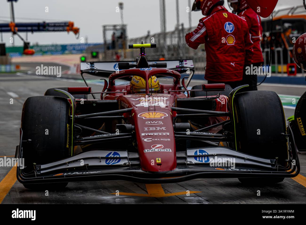 BAHRAIN INTERNATIONAL CIRCUIT, BAHRAIN - FEBRUARY 26: Lewis Hamilton ...