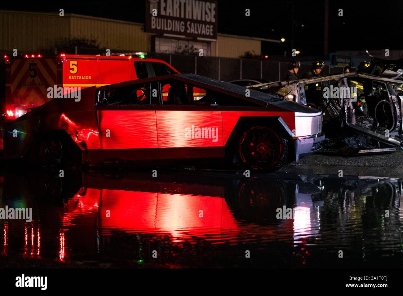 Seattle, USA. 10th Mar 2025. Seattle fire on the scene responding to an ...