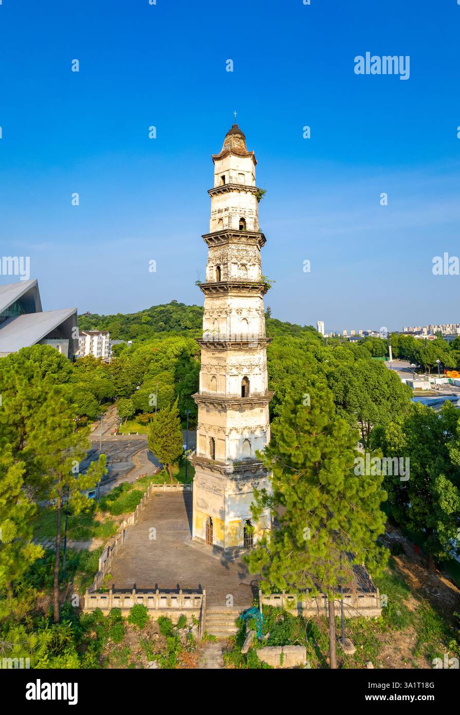 Dashan Tower, City Square, Shaoxing, Zhejiang, China Stock Photo - Alamy